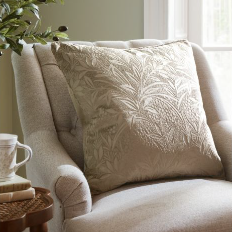 Laura Ashley Cushions – Andersons of Inverurie