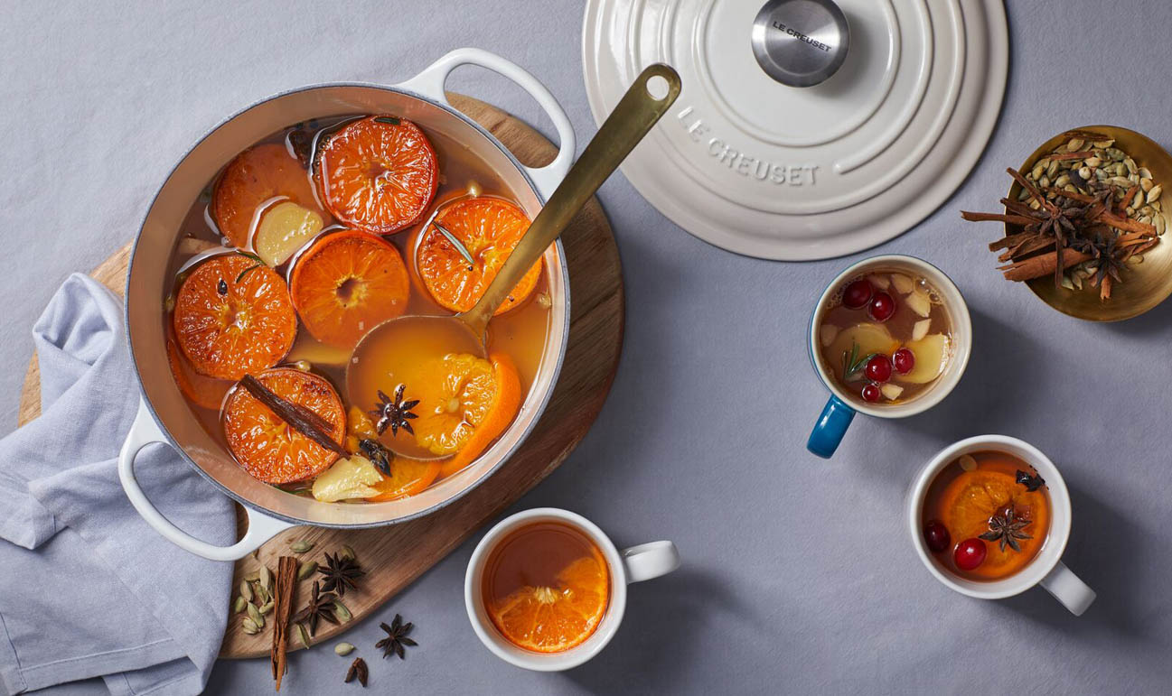 Le Creuset Cast Iron Round Casserole Meringue 28cm l6.7 – Andersons of ...