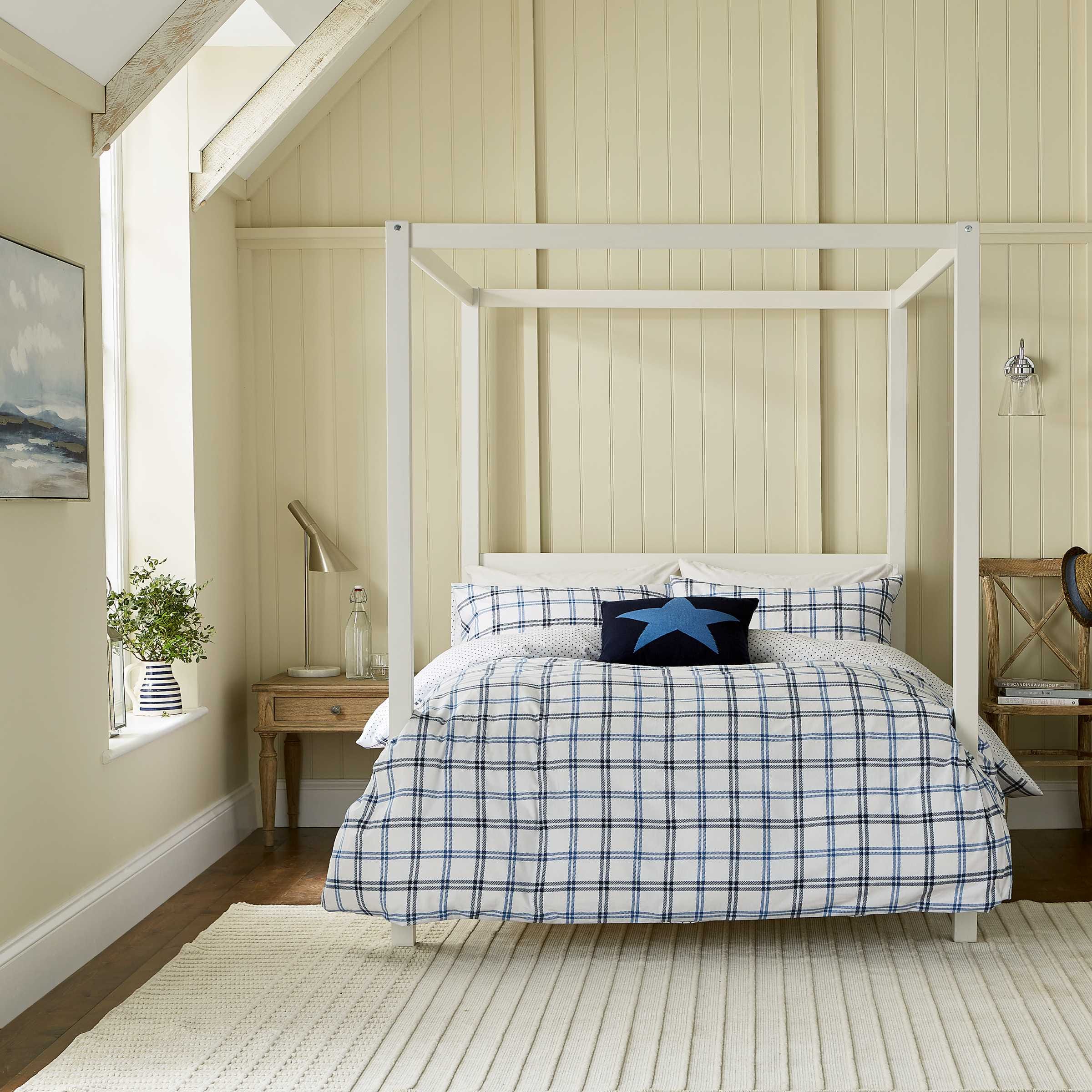 Helena Springfield Long Island Hunter's Check Bedding in Cobalt Blue ...